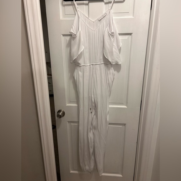 Alice & Trixie | Pants & Jumpsuits | Alice And Trixie White Jumpsuit ...